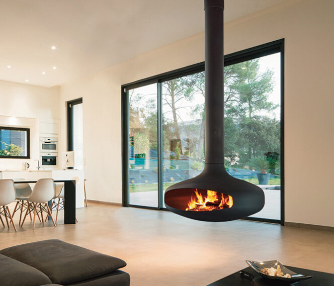 Domofocus Hanging Wood Fireplace